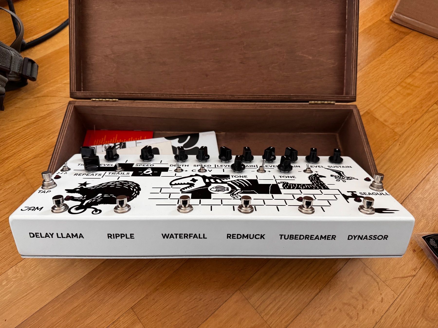 Jam Pedals Pink Flow Multi Gitarren Pedal (Gebraucht) in Fläsch für CHF ...