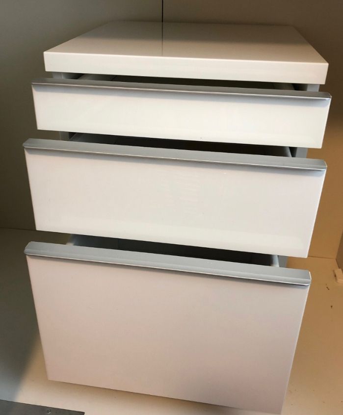 Weisser Rollcontainer Ikea Besta Burs, 3 Schubladen. (Gebraucht) in ...