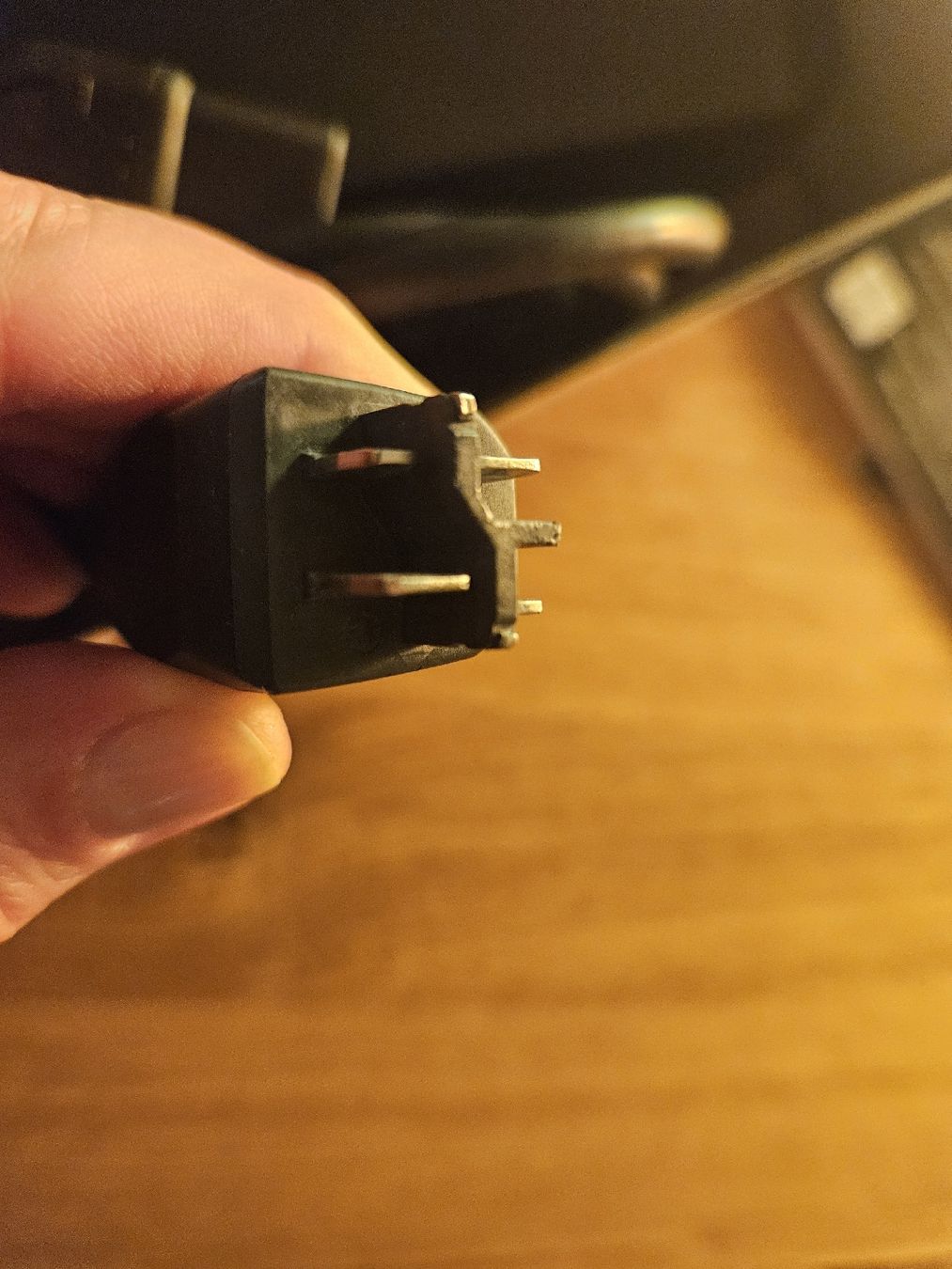 Bosch E-Bike Ladegerät 4A Charger BPC3400, Top Zustand! (Gebraucht) in Zürich für CHF 45 – mit ...