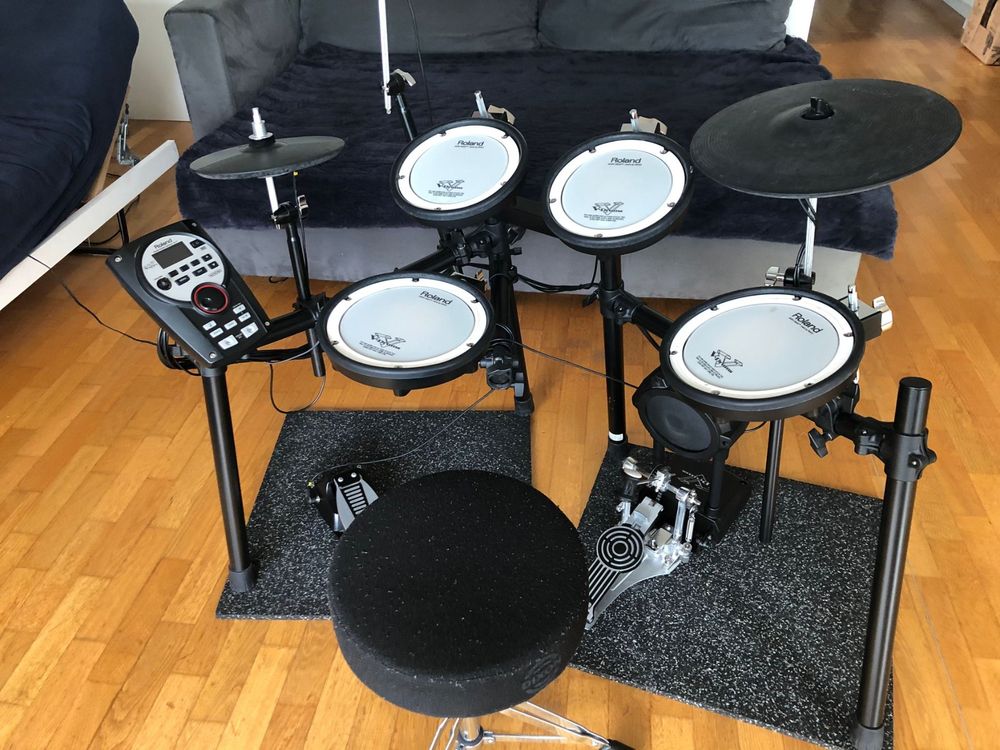 Roland V-Drums TD-1KV E-Drum Set | Kaufen auf Ricardo