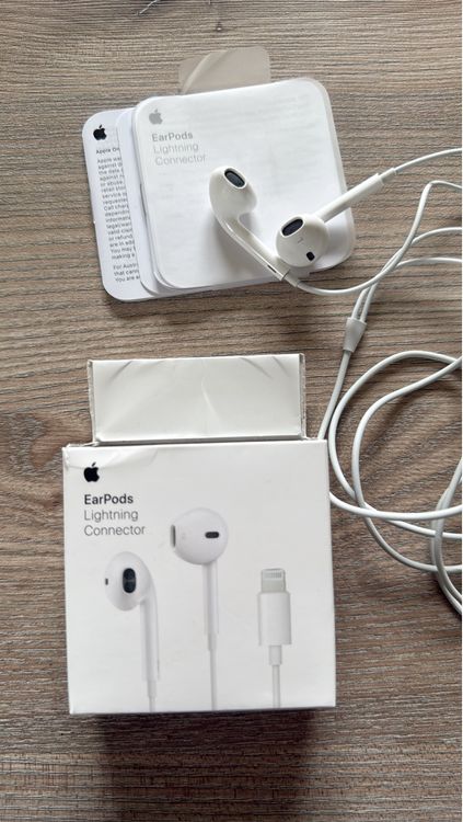 Apple EarPods Lightning Connector neu | Kaufen auf Ricardo