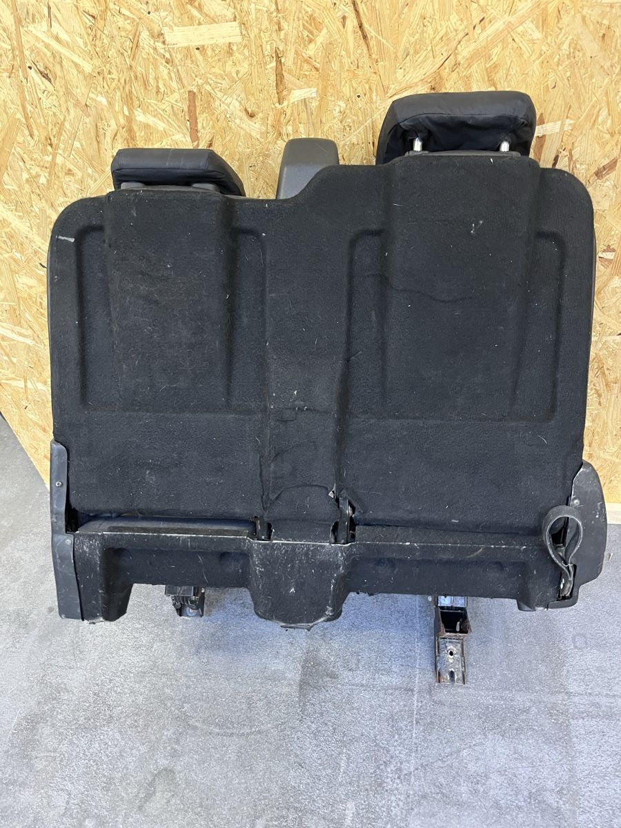 Land Rover Defender Doppelsitz, 2te Sitzreihe (Gebraucht) in Basel für ...