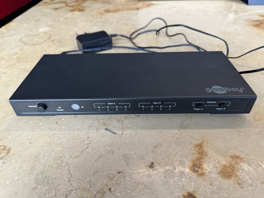 Ultra HDMI Matrix 4x2 Switchbox (Gebraucht) in Unterseen für CHF 2 – mit Lieferung auf Ricardo ...