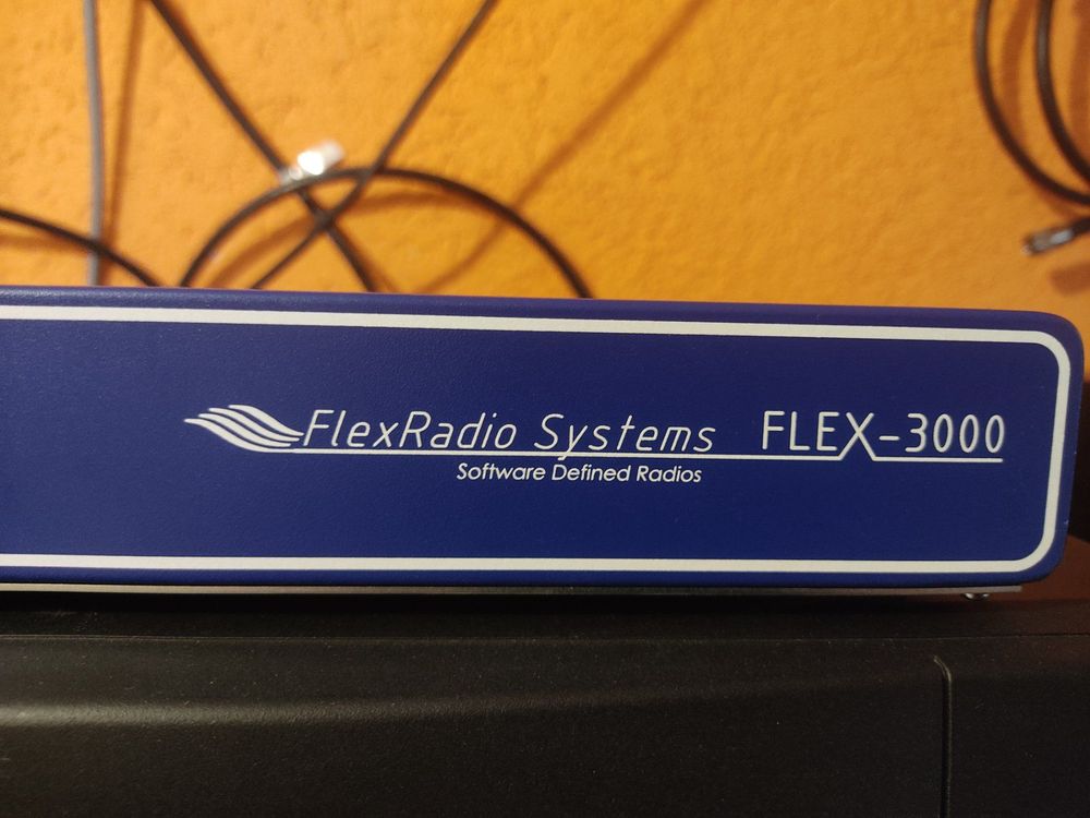 Flexradio Flex 3000 SDR Transceiver (Gebraucht) in Full-Reuenthal für ...
