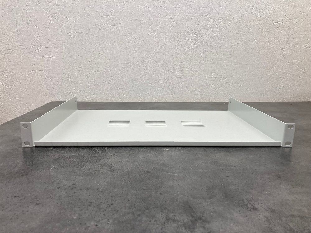 1HE Rack Tablar (Gebraucht) in Allschwil für CHF 20 – mit Lieferung auf ...