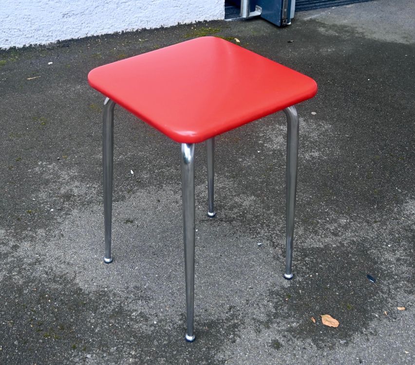 Vintage TABOURETTLI Hocker ROT m konischen Beinen (Gebraucht) in ...