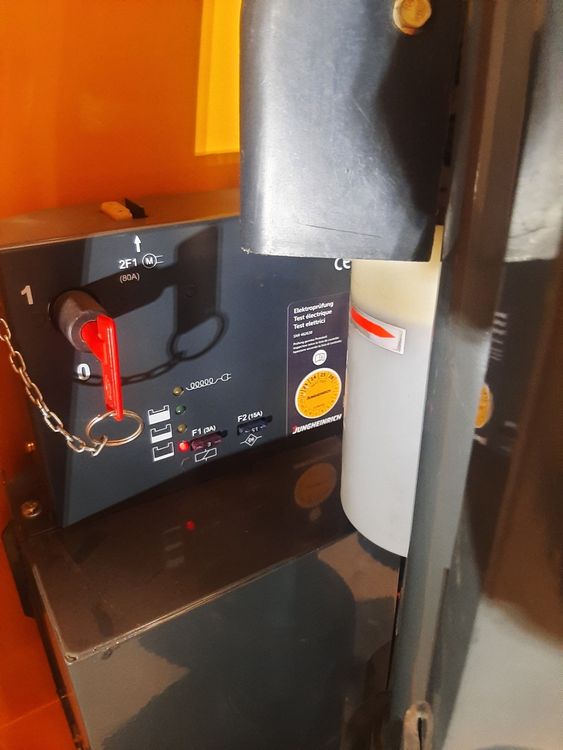 JUNGHEINRICH AMX-E 1000 / TMX-E 1000 Scheren-Hubwagen | Kaufen auf Ricardo