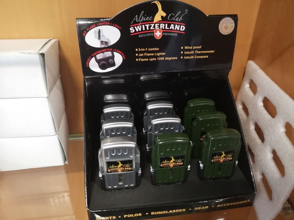 Set 9er Jet Feuerzeuge Gas Alpine Club Switzerland Feuerzeug (Neu und originalverpackt) in ...