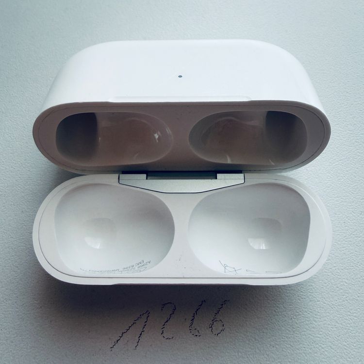 Original Apple Ladecase A2968 für AirPods Pro 2 Gen. USB-C (Neu (gemäss ...