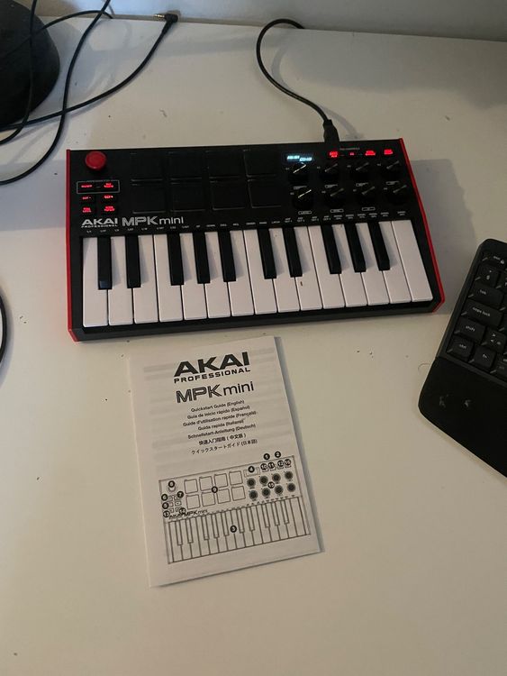 Midi Keyboard Akai MPK mini (Gebraucht) in Zürich für CHF 50 – mit ...
