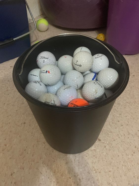 Golfbälle (Gebraucht) in Buonas für CHF 20 – nur Abholung auf Ricardo kaufen
