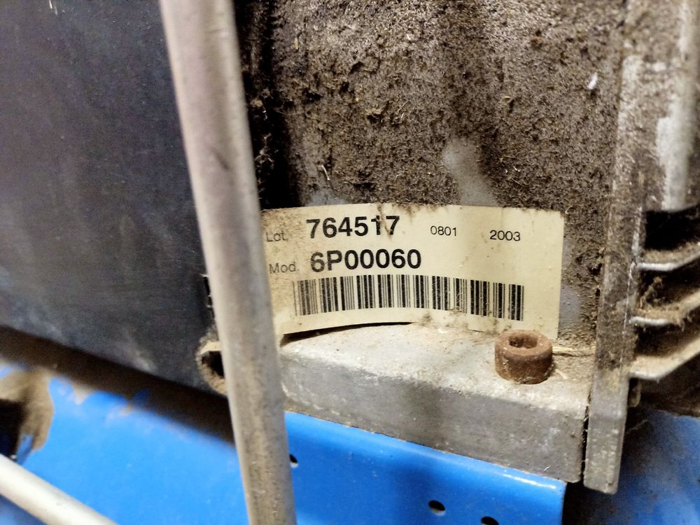 Tool Air Kompressor, 1.1kW, 230V Defekt (Defekt) in Flamatt für CHF 15 ...