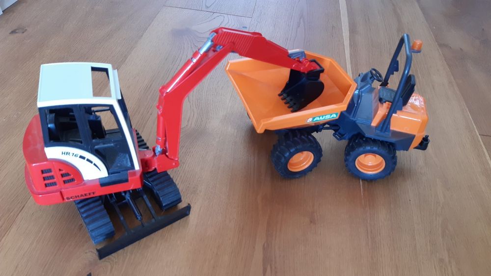 Bruder Bagger und Dumper (Gebraucht) in Riggisberg für CHF 19 – mit ...