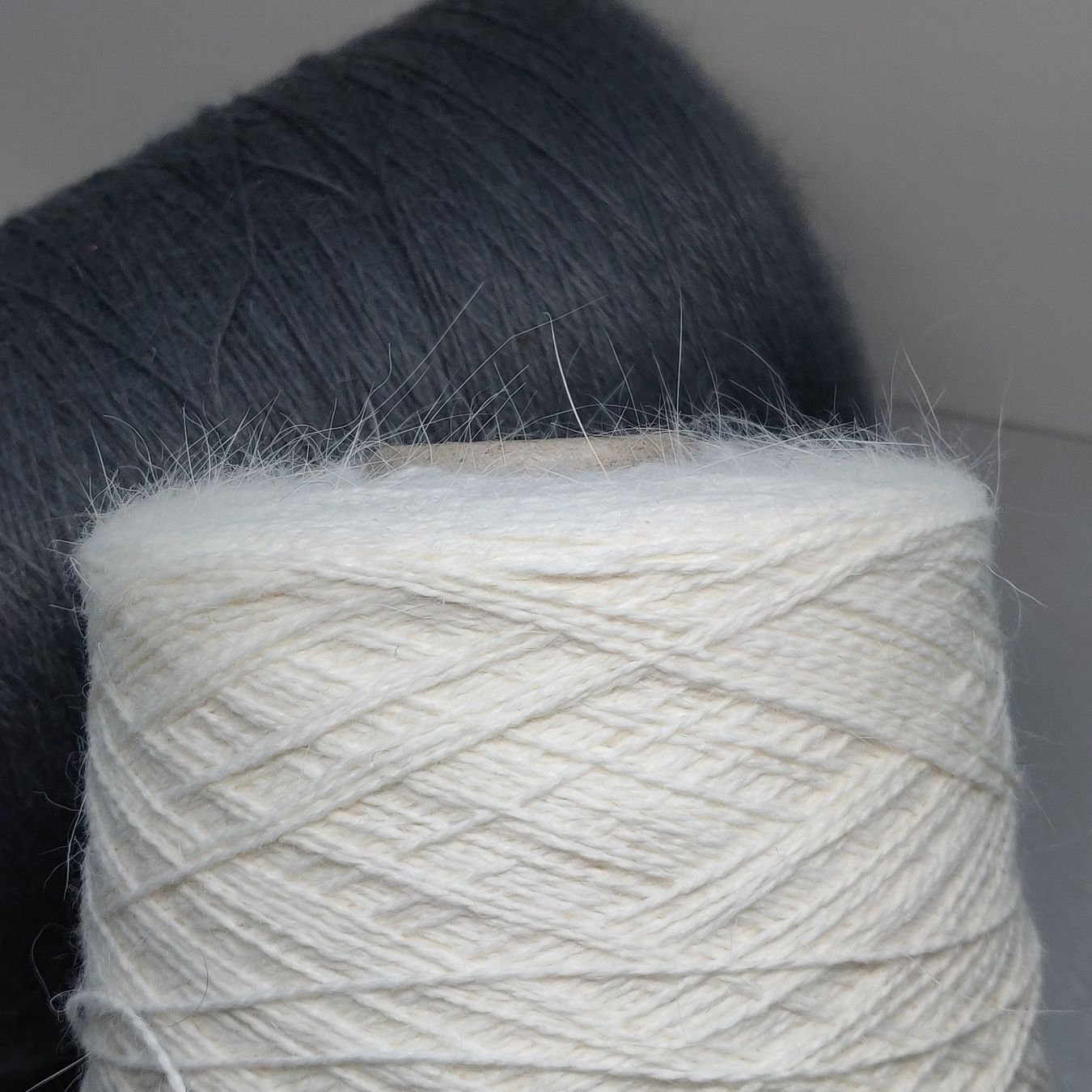 Top Angora 50% Merino 25% von Zegna Baruffa, 360g bianco (Neu (gemäss ...