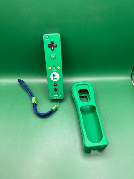 Nintendo Wii MotionPlus Inside Luigi Edition + Silikonhülle (Gebraucht ...