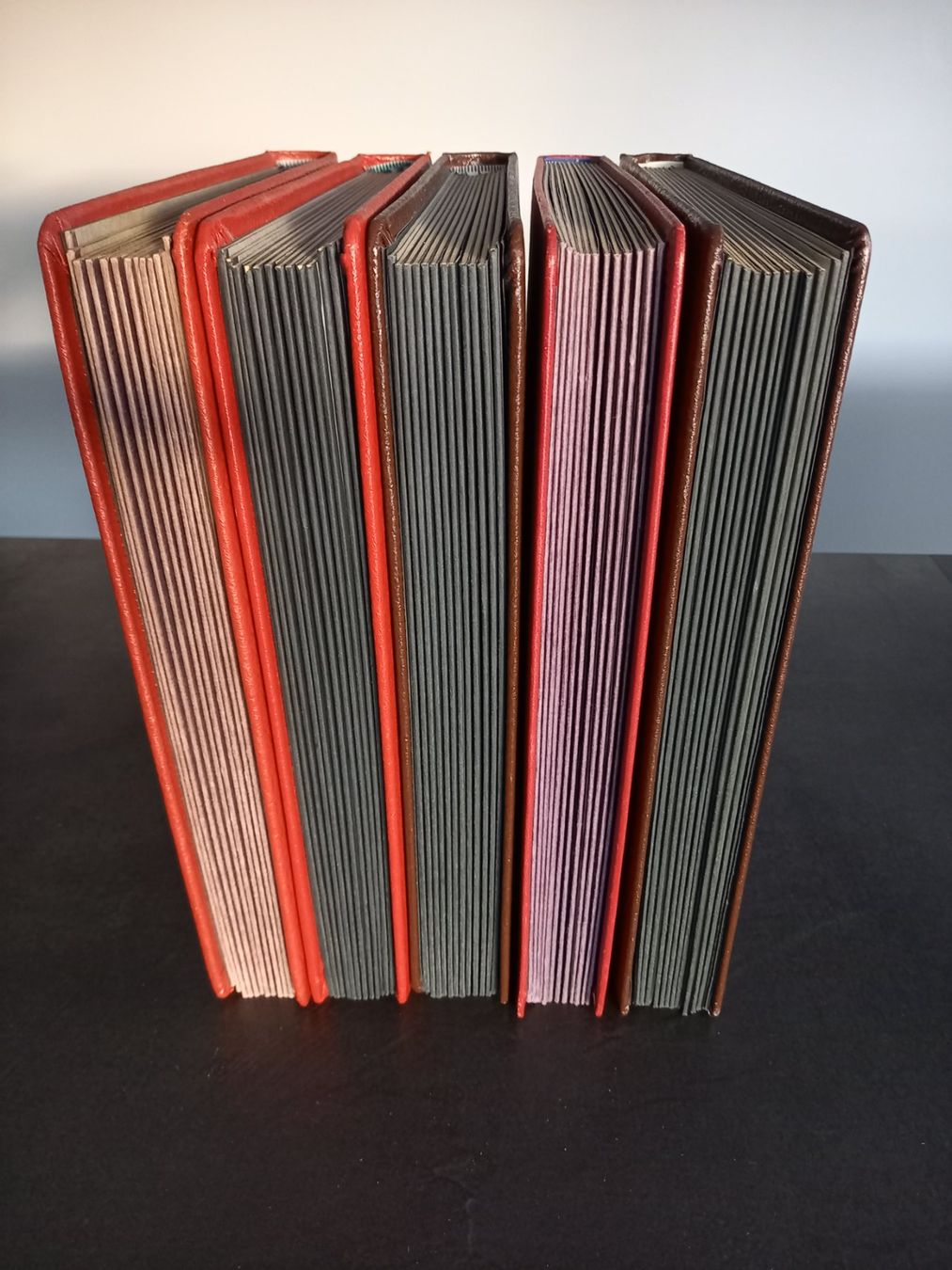 Collection de timbres du monde dans 5 albums + catalogues (D'occasion ...