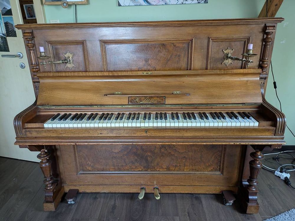 Klavier - H.Suter (Abholung im EG) (Gebraucht) in Dietwil für CHF 100 – nur Abholung auf Ricardo ...