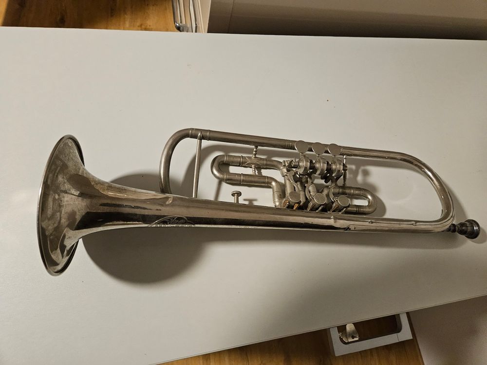 Alte Trompete Marke Willh. Bellon (Gebraucht) in Langendorf für CHF 45 ...