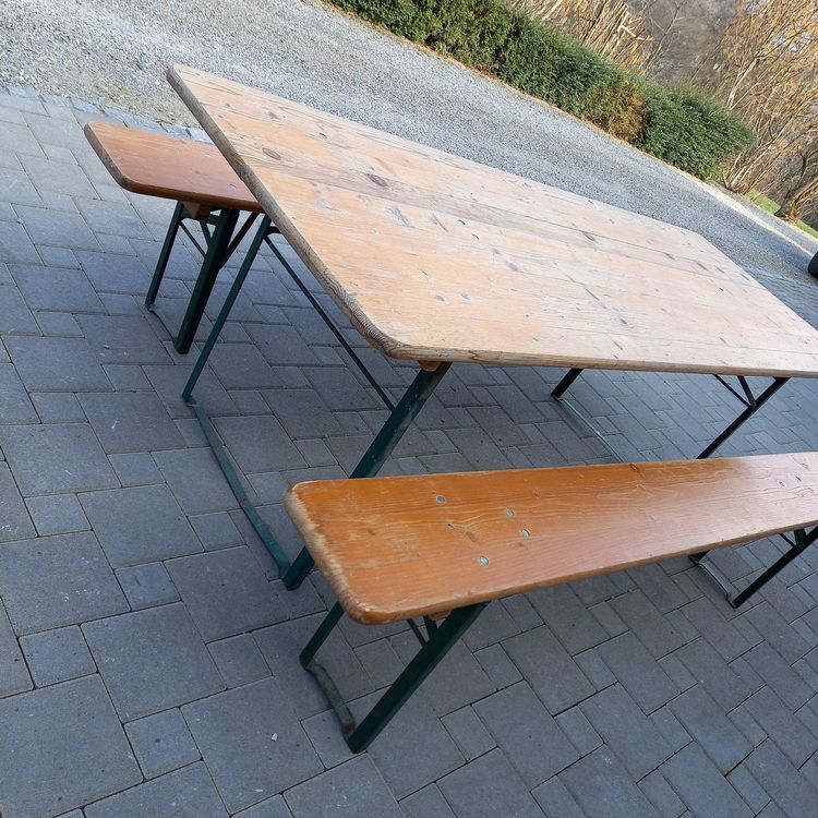 Party Tisch / Biergartentischgarnitur / Festbank (Gebraucht) in ...