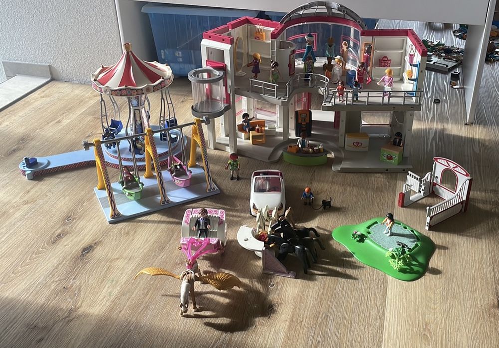 Playmobil-Set: Einkaufszentrum Autos Jahrmarkt Pferde Kutsch (Gebraucht ...