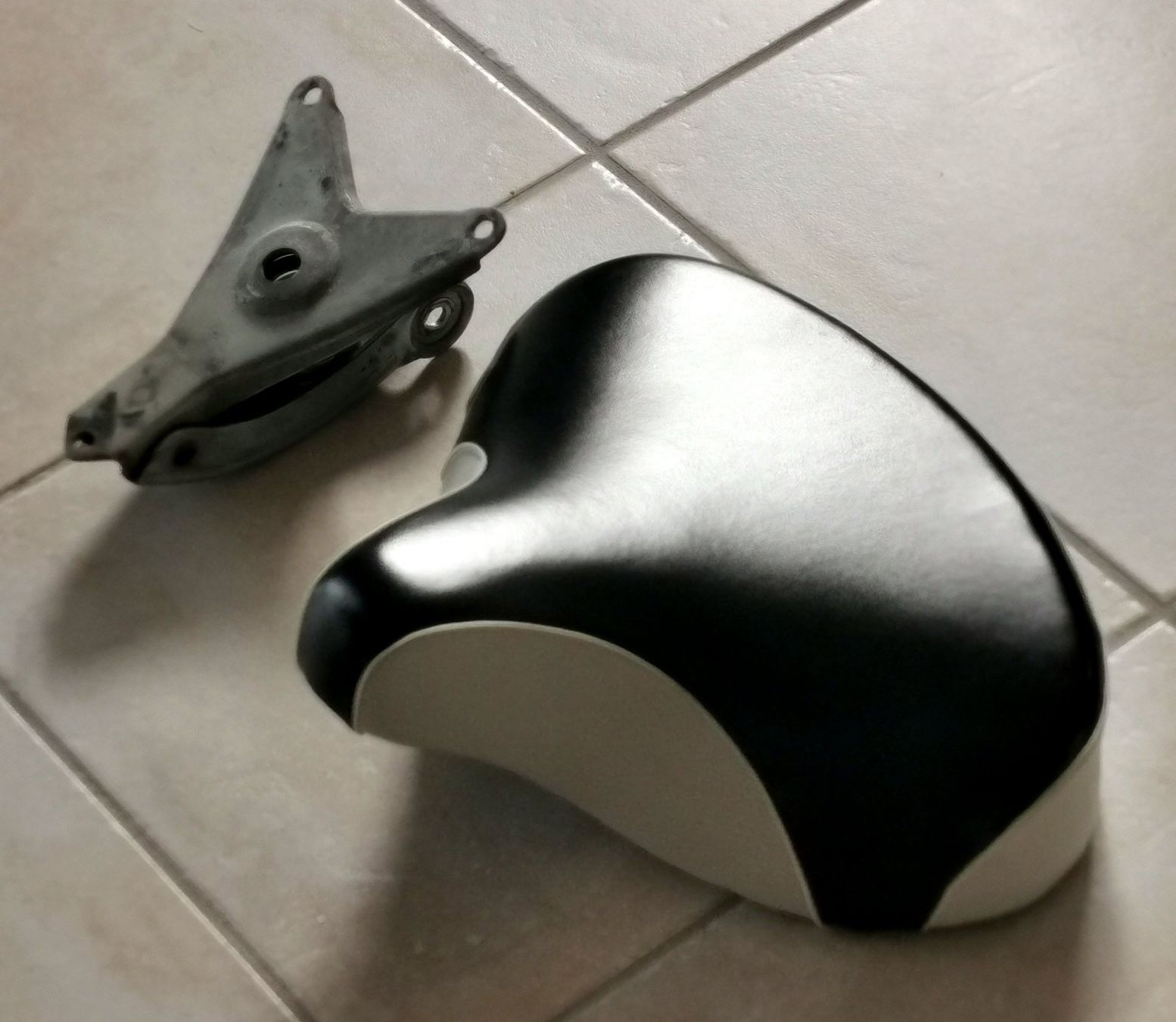 Monark Piccolo, JLO/ILO- Sattel NEU! - Komplett mit Unterbau (Neu ...