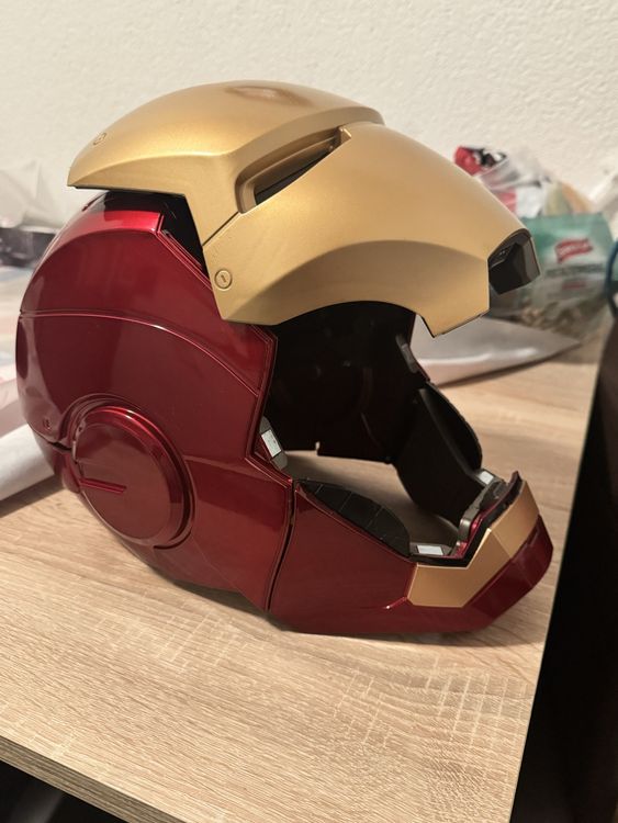Iron Man Helm Mark III von Hasbro (Gebraucht) in Langenthal für CHF 50 ...