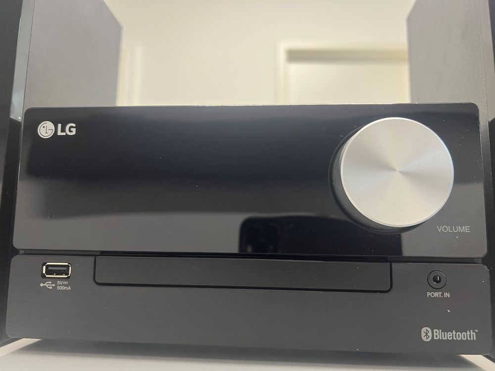 LG HiFi Stereoanlage / DAB Radio 100W / Bluetooth / CD | Kaufen auf Ricardo