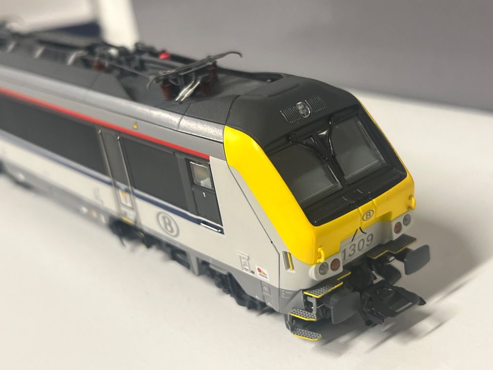 L.S. Models Exclusive 12015 SNCB Locomotive série 13 Ep. VI (Neu ...