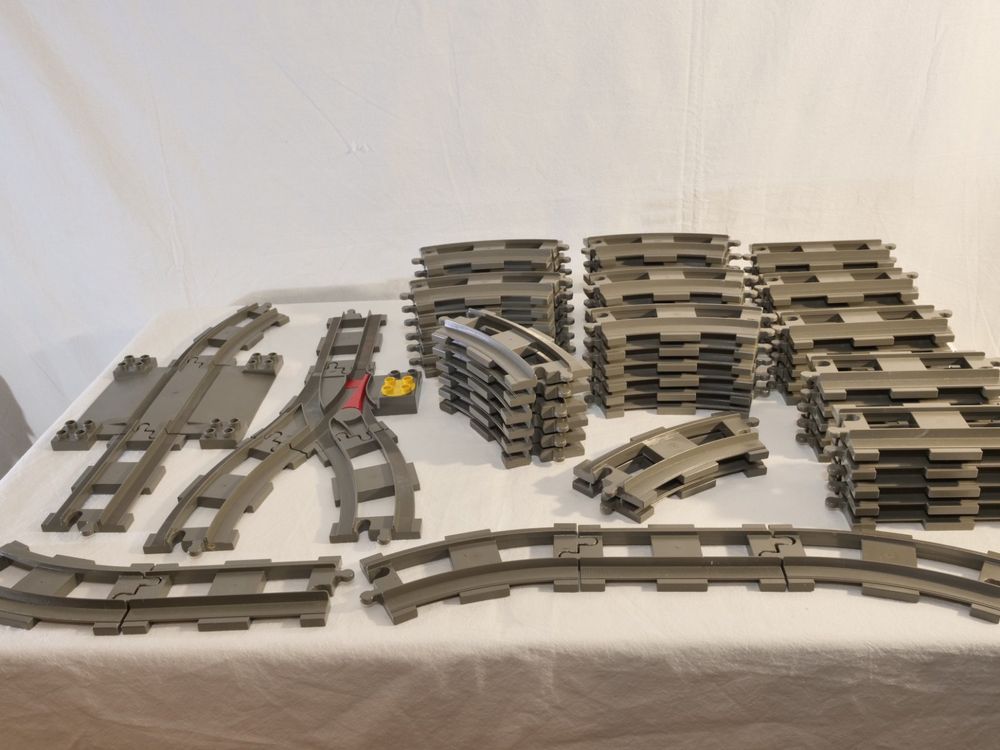 Duplo Lego // Eisenbahn-Schienen..... (Gebraucht) in Lustmühle für CHF 59 – mit Lieferung auf ...
