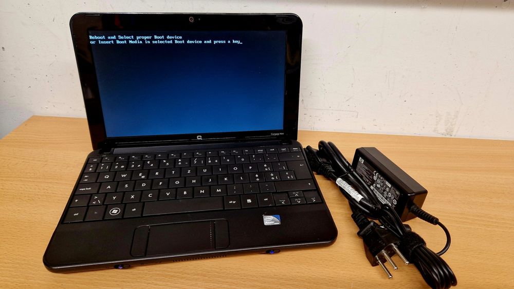 COMPAQ CQ10-100 Mini Netbook ab 1.- | Kaufen auf Ricardo