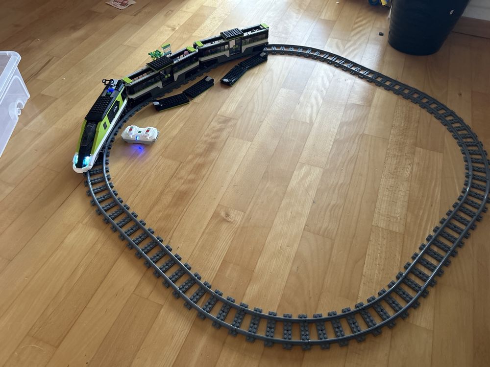 Lego City Zug (Gebraucht) in Hirzel für CHF 130 – nur Abholung auf Ricardo kaufen