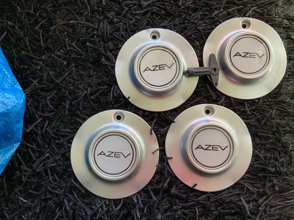 AZEV A 4 caches et clé (Gebraucht) in Lausanne für CHF 50 – mit ...