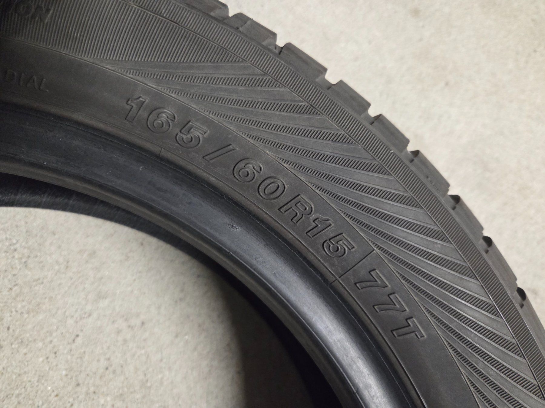 4 neue Winterreifen YOKOHAMA 165 / 60 / R15 (Neu (gemäss Beschreibung)) in Unterlunkhofen für ...