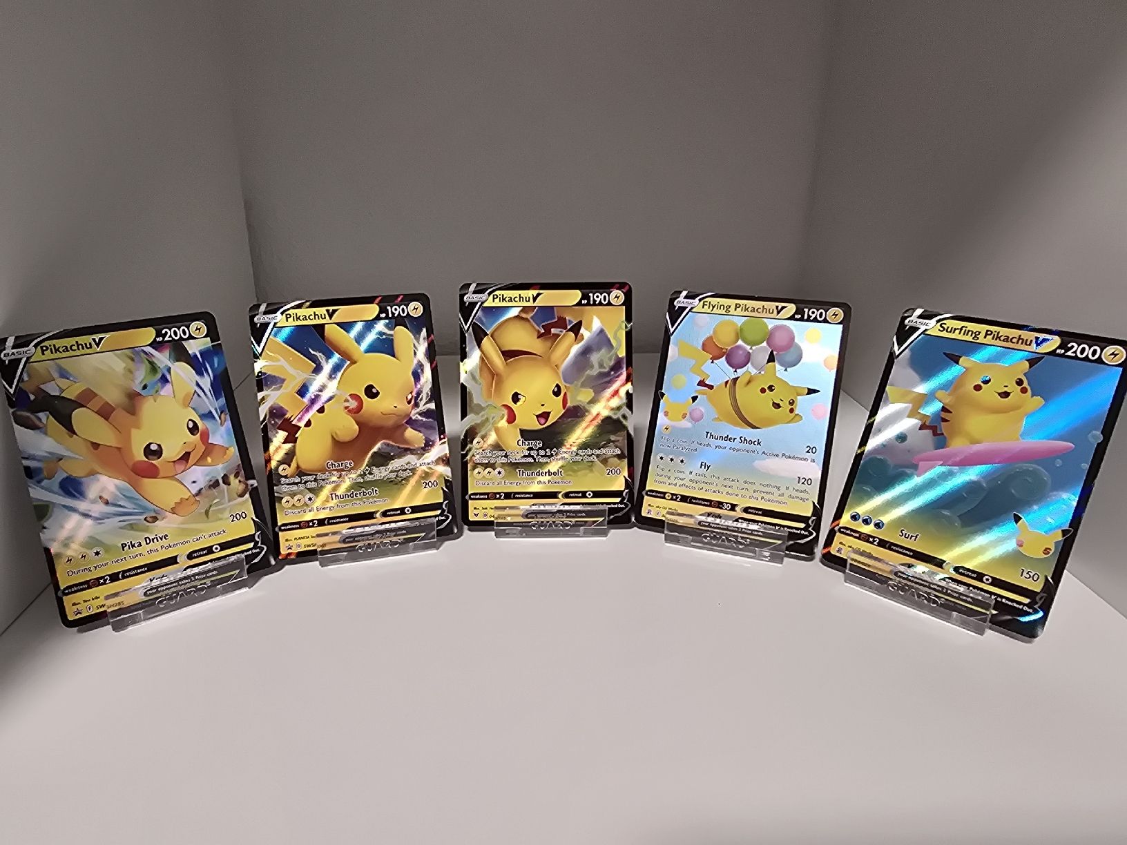 🔥 Pokémon Pikachu V Karten Set - TOP 🔥 (Neu (gemäss Beschreibung)) in ...
