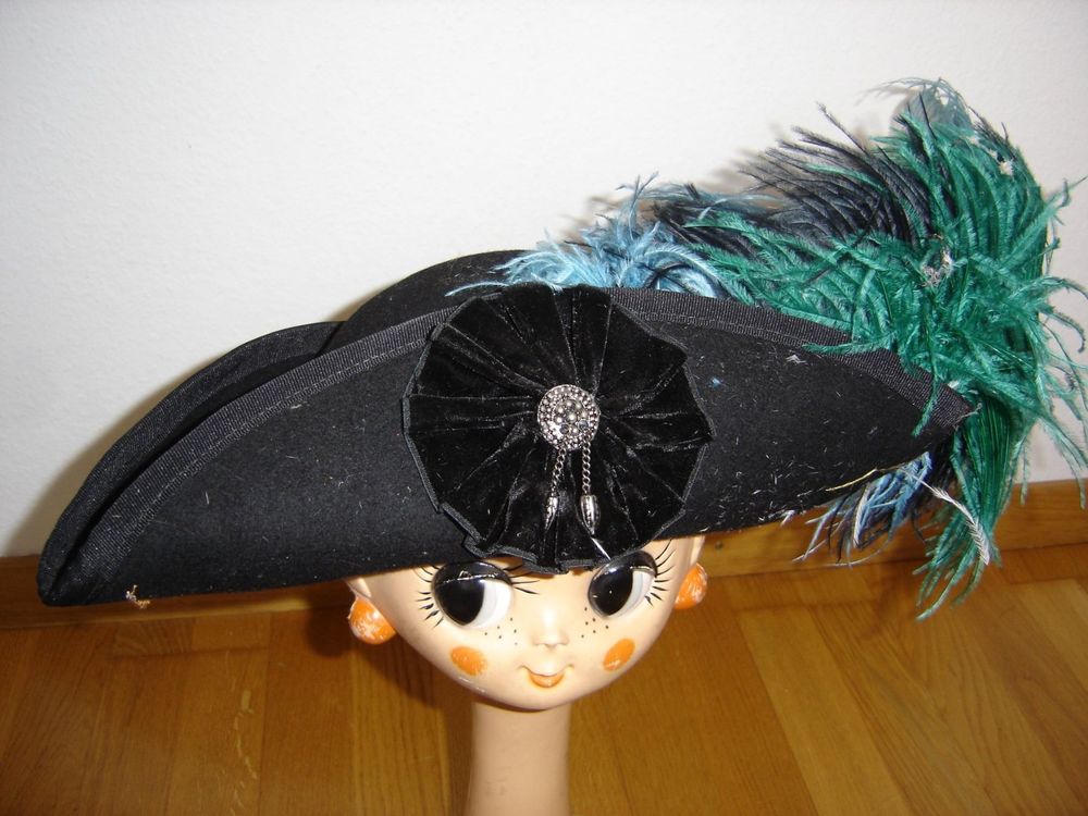 FEDERHUT -3-ECK HUT MIT FEDERN -FASNACHT | Kaufen auf Ricardo