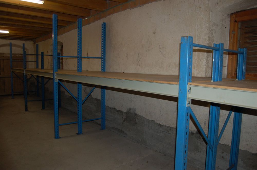 Palettenregal, Schwerlastregal (Gebraucht) in Bauma für CHF 289 – nur Abholung auf Ricardo kaufen