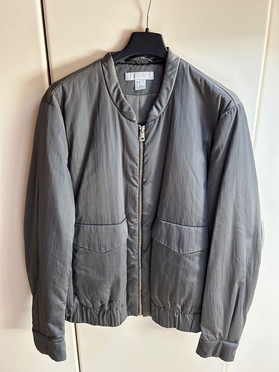 Jacket Bomber olive green in good condition size 42 (Gebraucht) in Muzzano für CHF 1 – mit ...