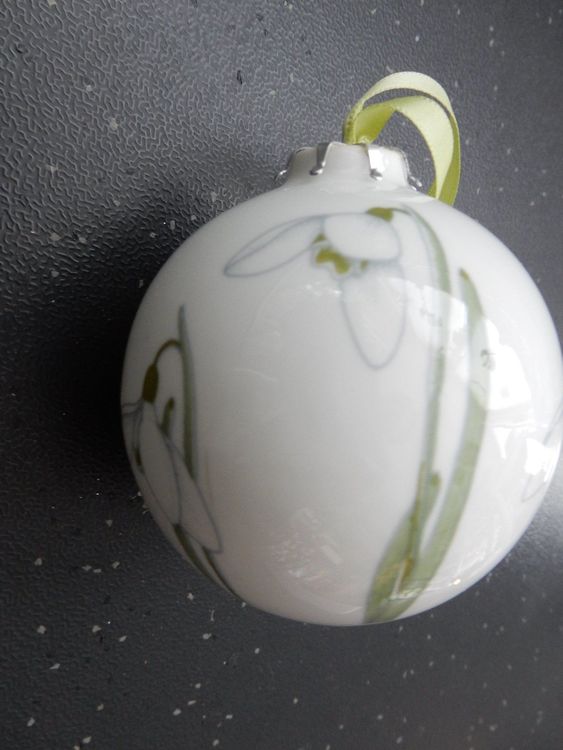 Weihnachtskugel mit Schneeglöckchen Galanthus NEU Porzellan | Kaufen auf Ricardo