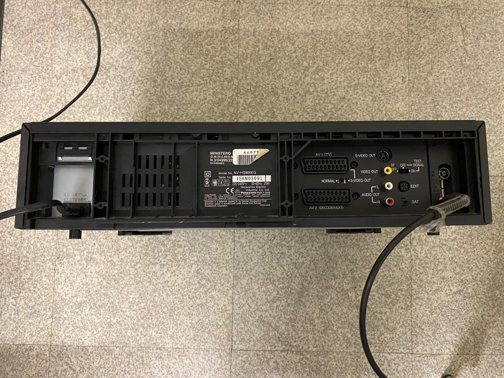 SuperVHS Videorecorder Panasonic NV-HS900 (Gebraucht) in Oberried am ...