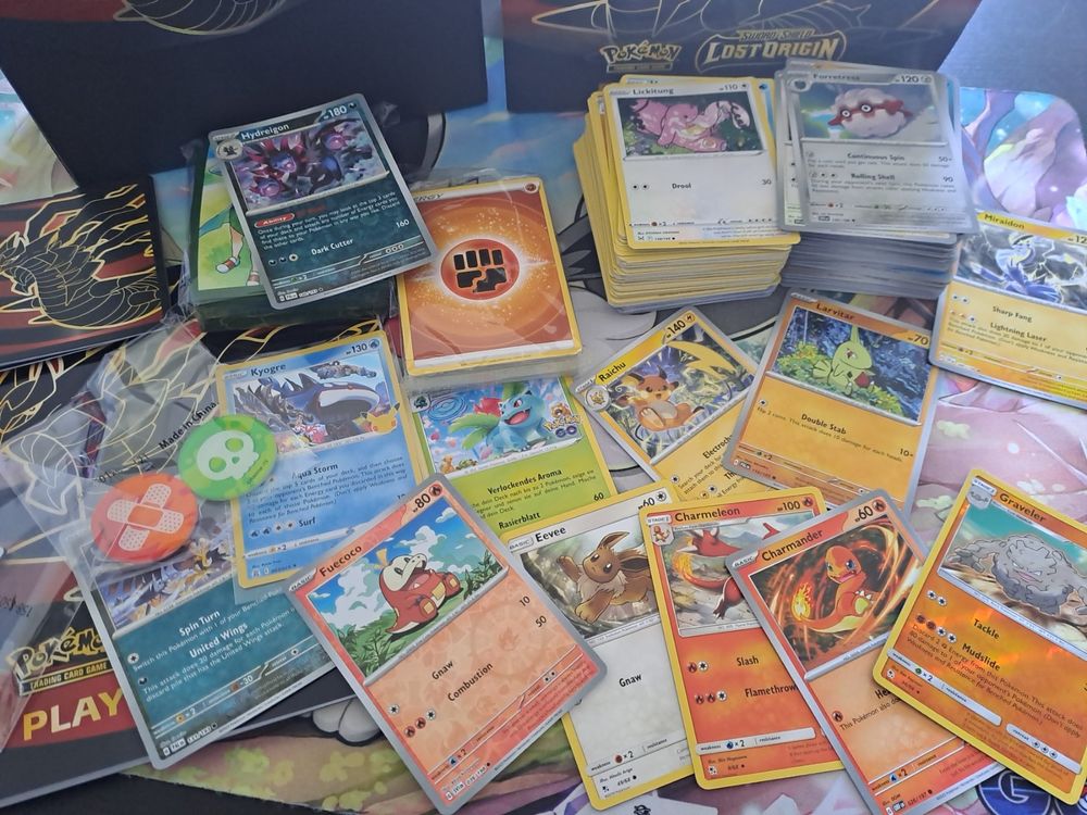 Pokemon Sammlung 260+ Karten und Zubehör | Kaufen auf Ricardo