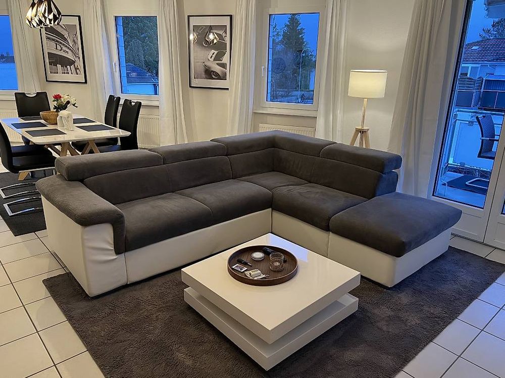 Canapé d'angle + lit + coffre de rangement (D'occasion) à Delémont pour ...