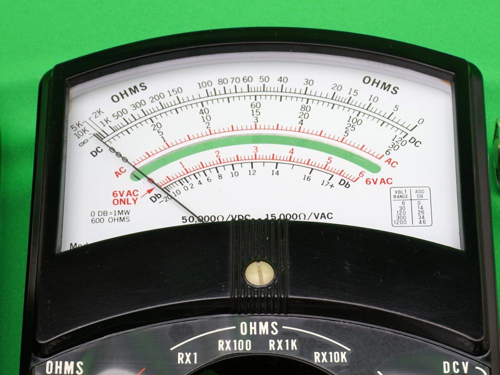 Analog Multimeter für Nostalgiker (NEU) (Neu und originalverpackt) in ...