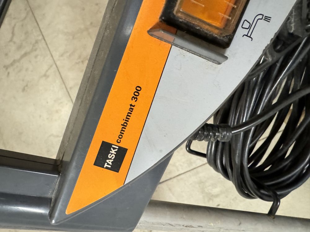 Taski Combimat 300 Scheuersaugmaschine | Kaufen auf Ricardo