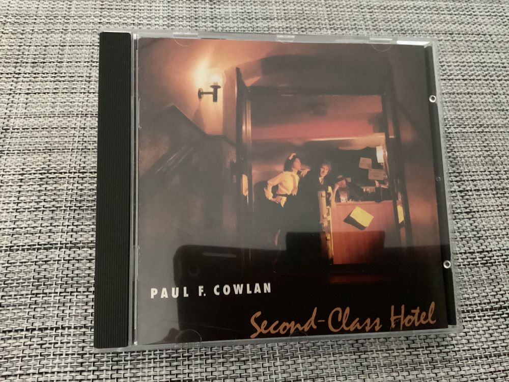Paul F. Cowlan – Second-Class Hotel (Gebraucht) in Wil AG für CHF 2.5 ...