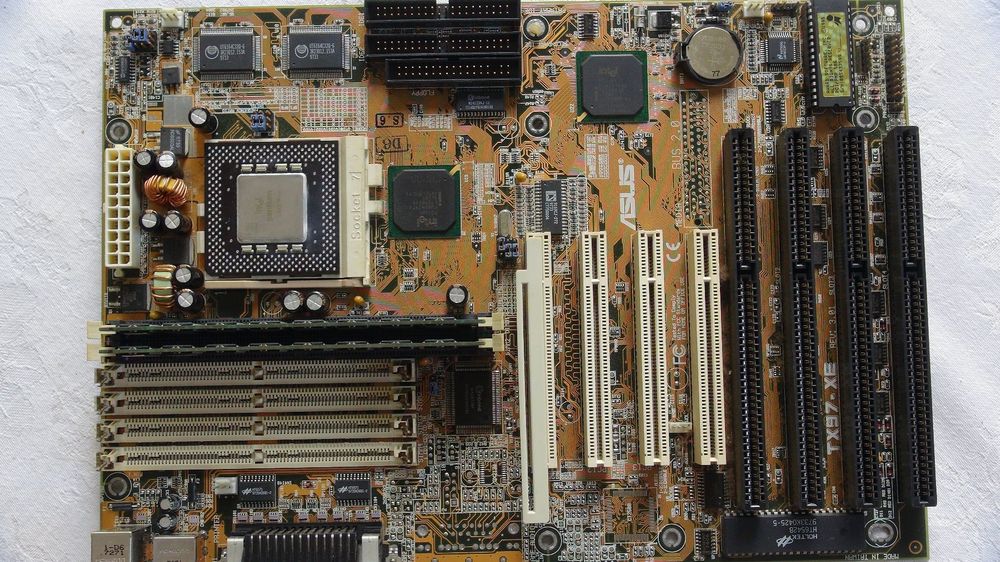 PC 1997 Intel Vintage MOTHERBOARD | Kaufen auf Ricardo