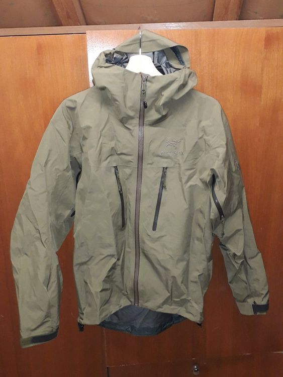 Arcteryx LEAF Alpha LT Gore Tex Jacke (Gebraucht) in St. Gallen für CHF ...