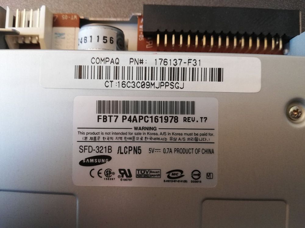 HP COMPAQ Floppy Disk Drive 176137-f31 (Gebraucht) in Thundorf für CHF ...