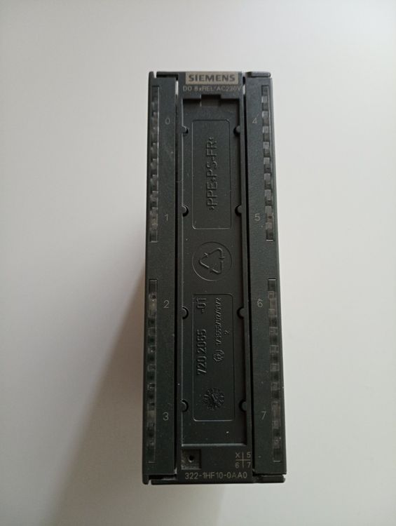 Siemens SIMATIC S7-300 SM332 8DA, Rel. / 6ES7322-1HF10-0AA0 (Gebraucht ...