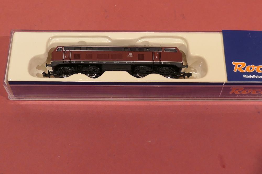 Roco Diesellok der DB Baureihe V 215 rot, OVP (Gebraucht) in Höfen b ...