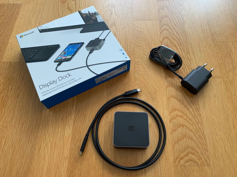 Microsoft Display Dock HD-500 Smartphone Tablet (Neu (gemäss ...